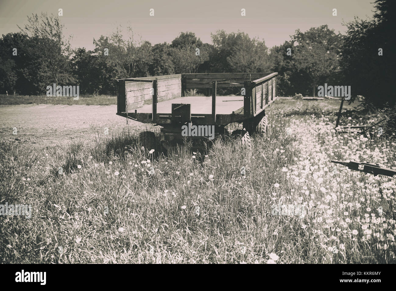 Vintage tractor trailer hi-res stock photography and images - Alamy