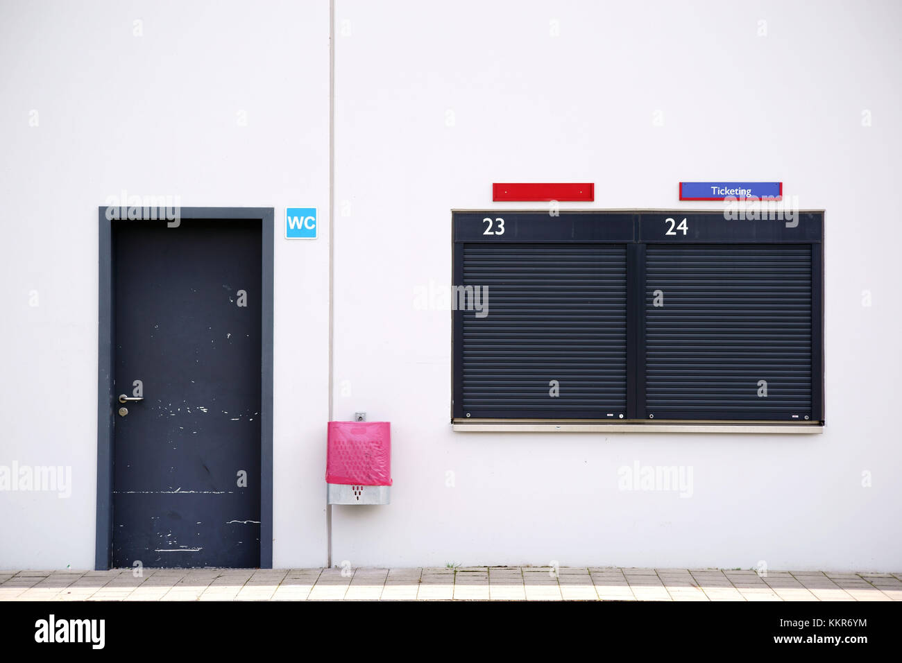 Stadium ticket counter hi-res stock photography and images - Alamy
