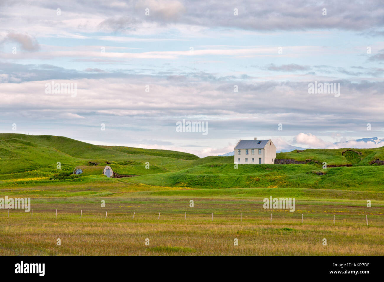Isolated house hi-res stock photography and images - Alamy