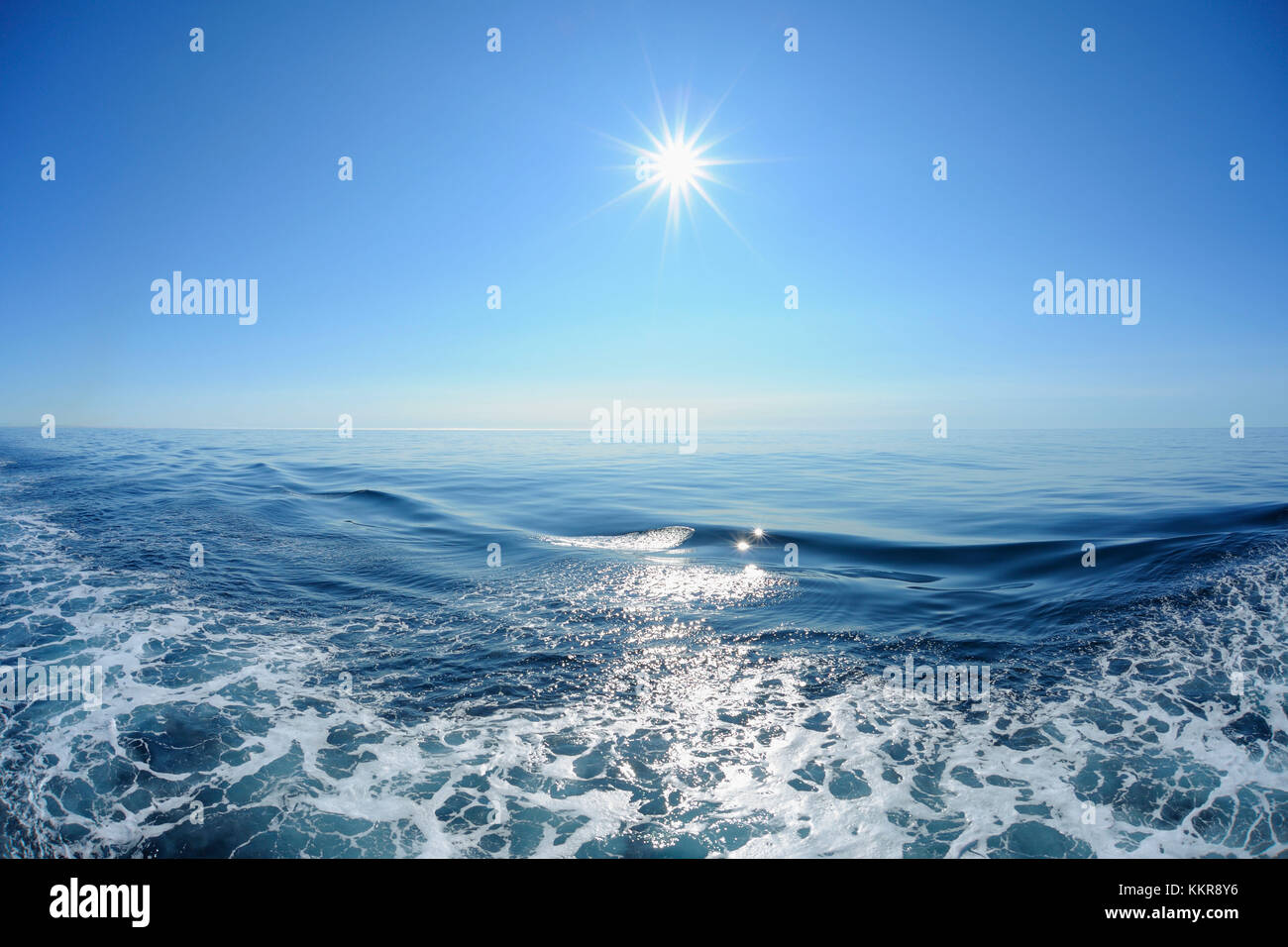 Sun bow wave hi-res stock photography and images - Alamy