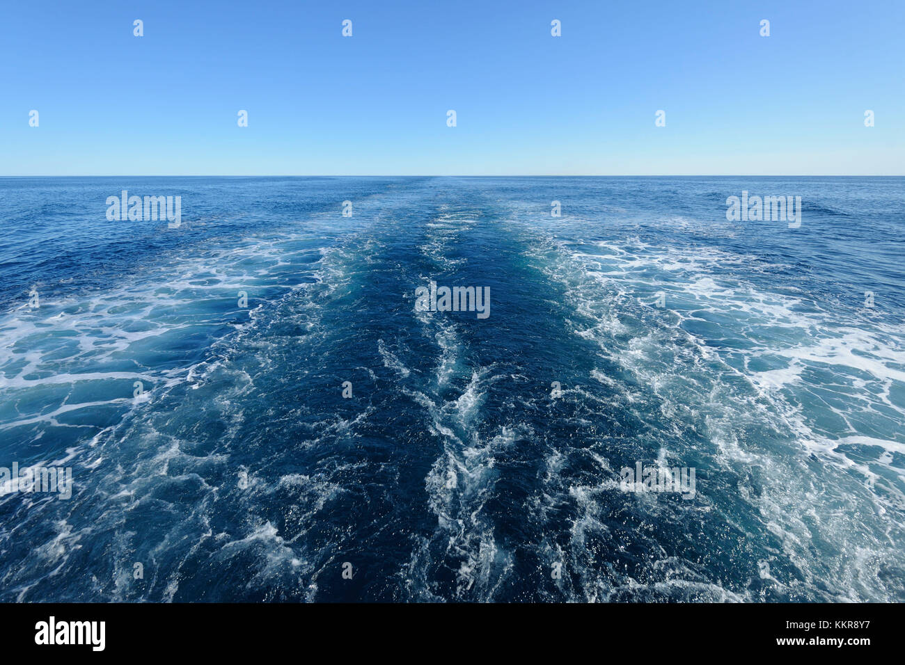 Water trail of cruise ship, Greenland Sea, Arctic Ocean, Arctic Stock ...