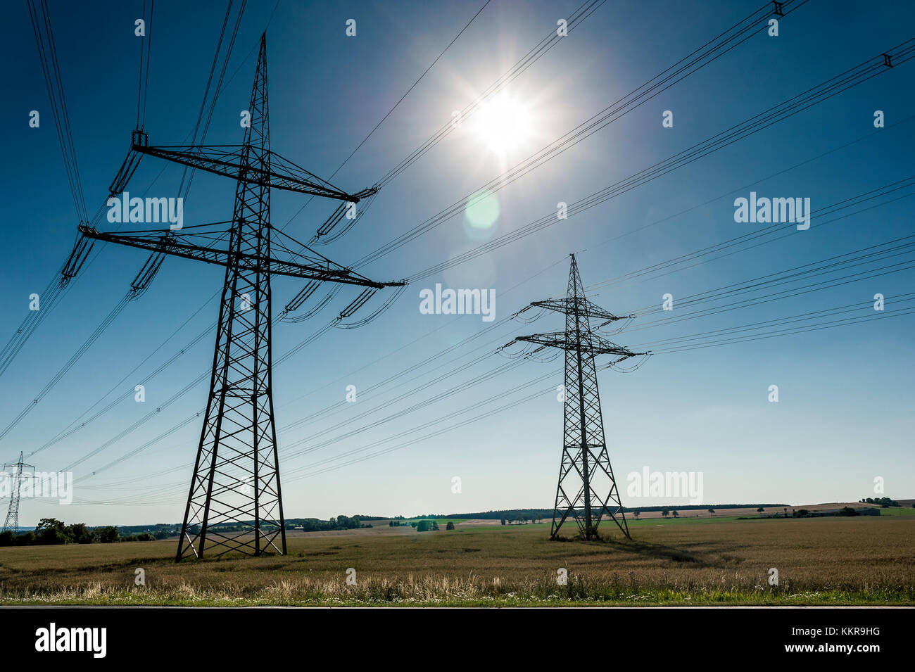 Terminal tower electricity pylon hi-res stock photography and images ...