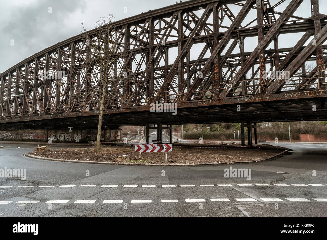 Rusting railroad bridge hi-res stock photography and images - Alamy