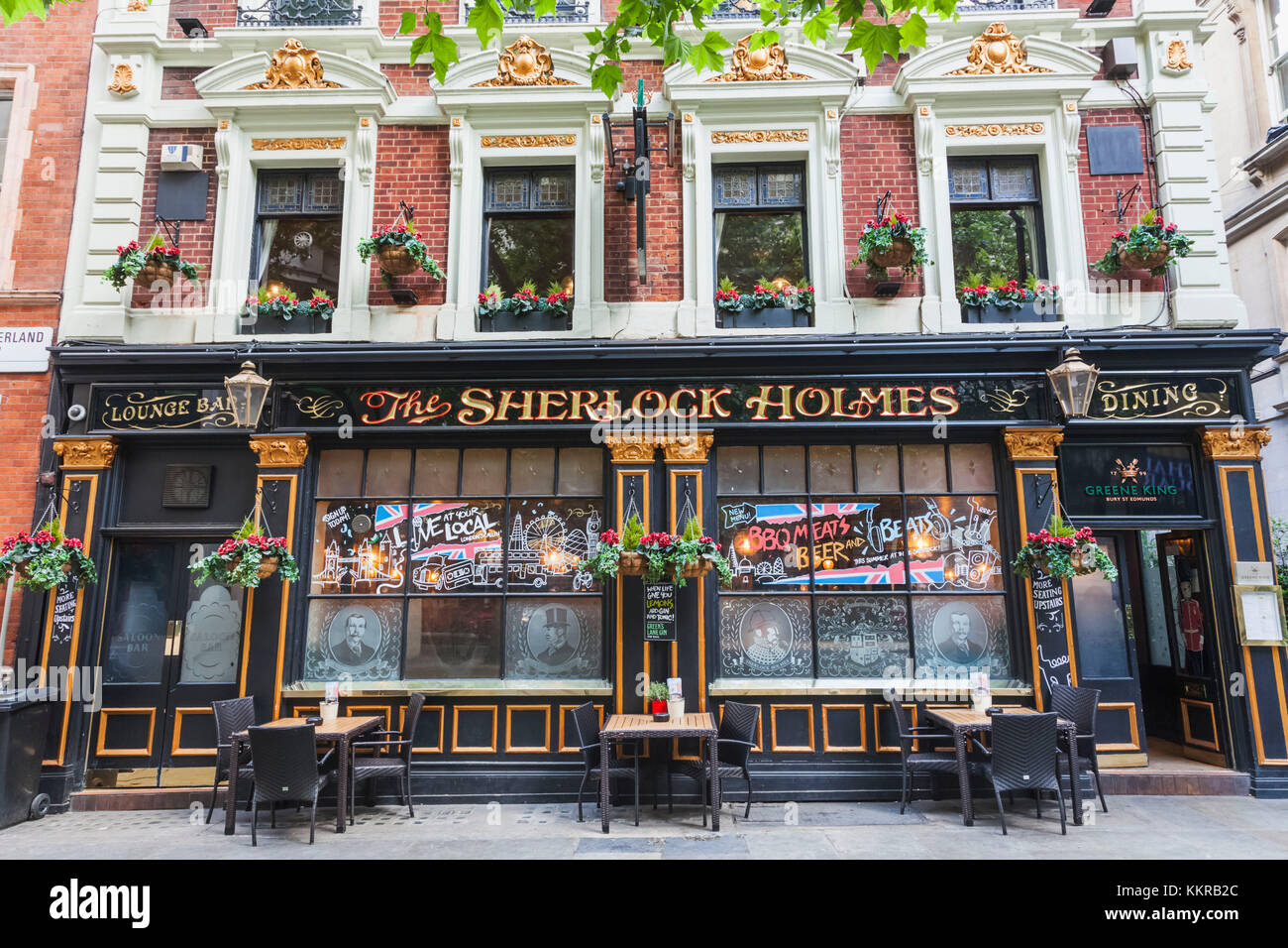 England, London, St James's, Sherlock Holmes Pub Stock Photo - Alamy
