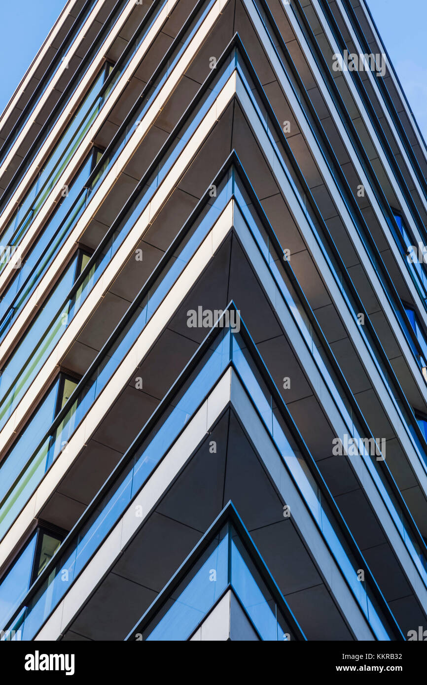 England, London, Southwark, Duchess Walk, Tudor House Building, Corner ...