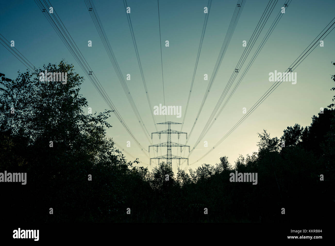 Terminal tower electricity pylon hi-res stock photography and images ...