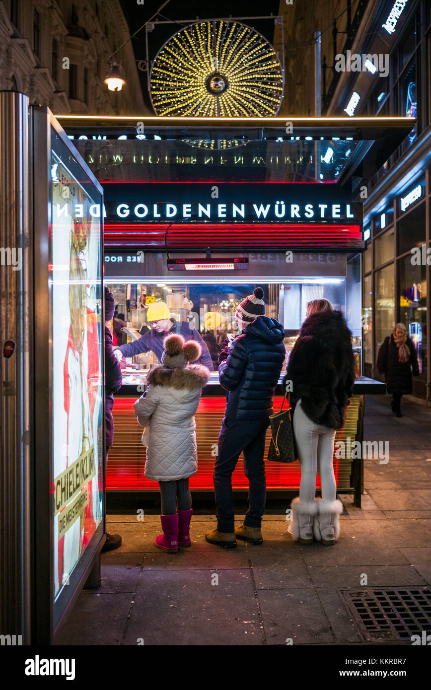 Austria, Vienna, Goldenen Wurstel, sausage stand, The Graben, winter ...