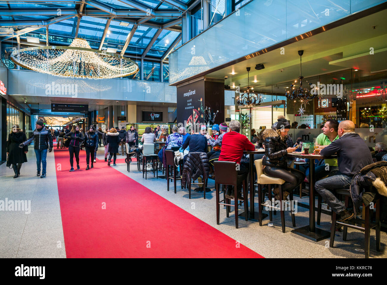 Austria, Tyrol, Innsbruck, Rathaus Galerien shopping center, interior ...
