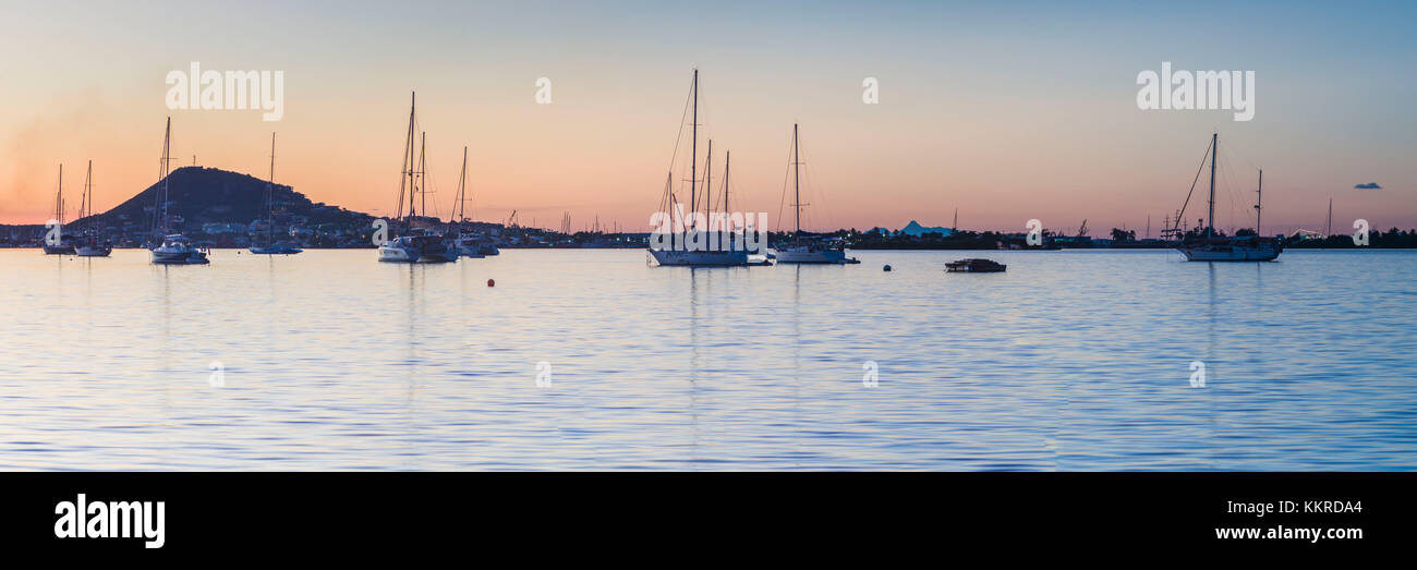 Netherlands, Sint Maarten, Simpson Bay, sunrise on the Simpson Bay ...