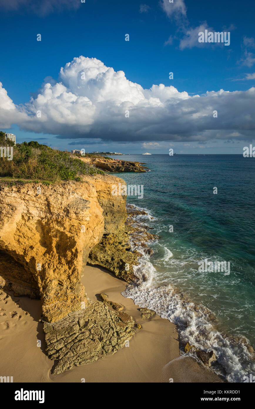 Netherlands, Sint Maarten, Cupecoy Beach, beach cliffs Stock Photo - Alamy