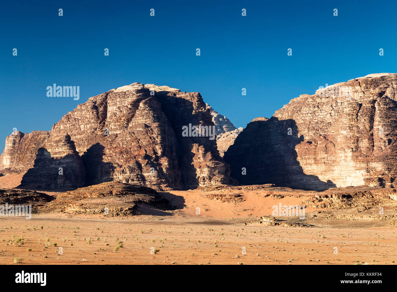 Middle east sand nobody hi-res stock photography and images - Alamy