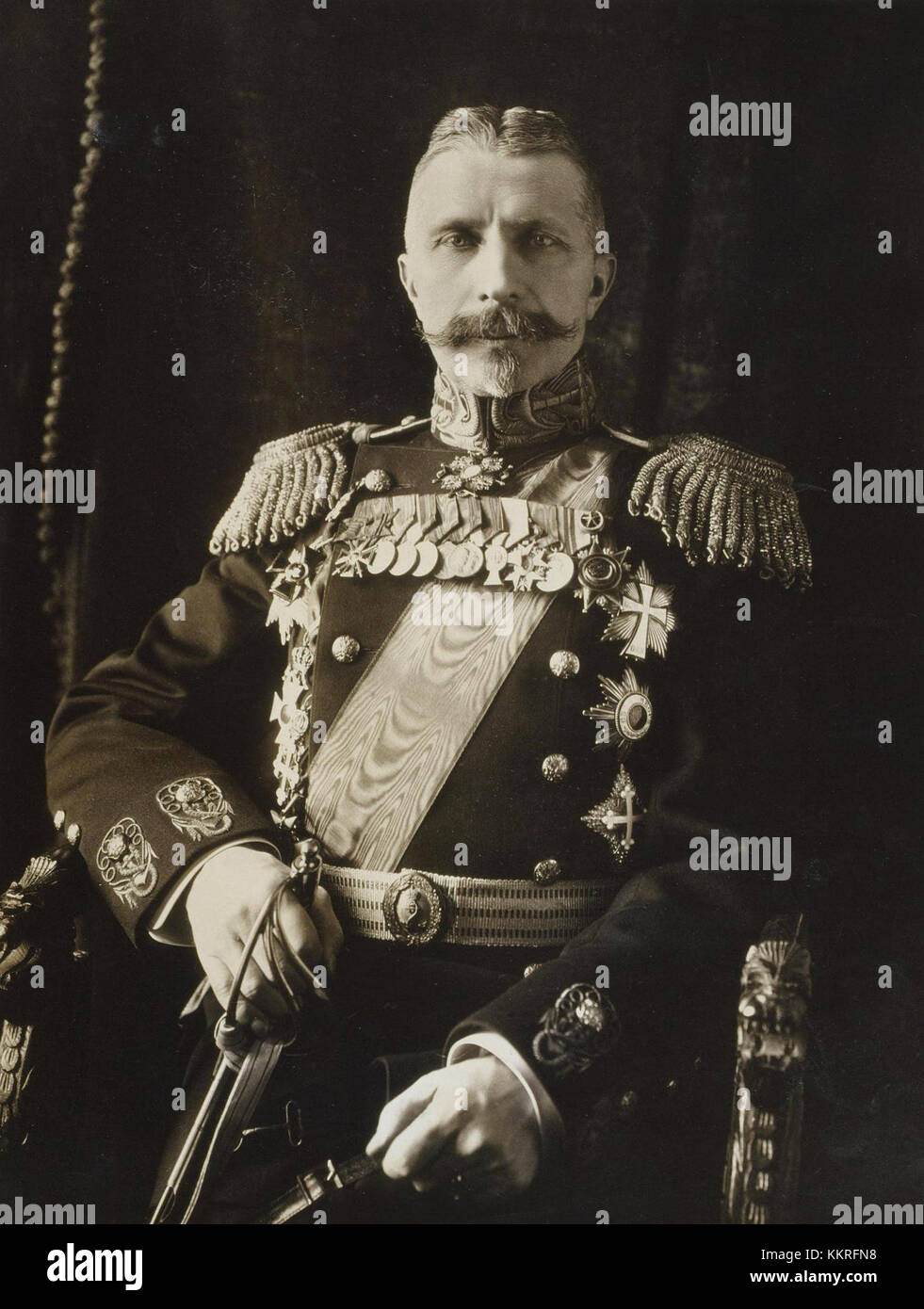 Robotics trends artificial intelligence hi-res stock photography and ...