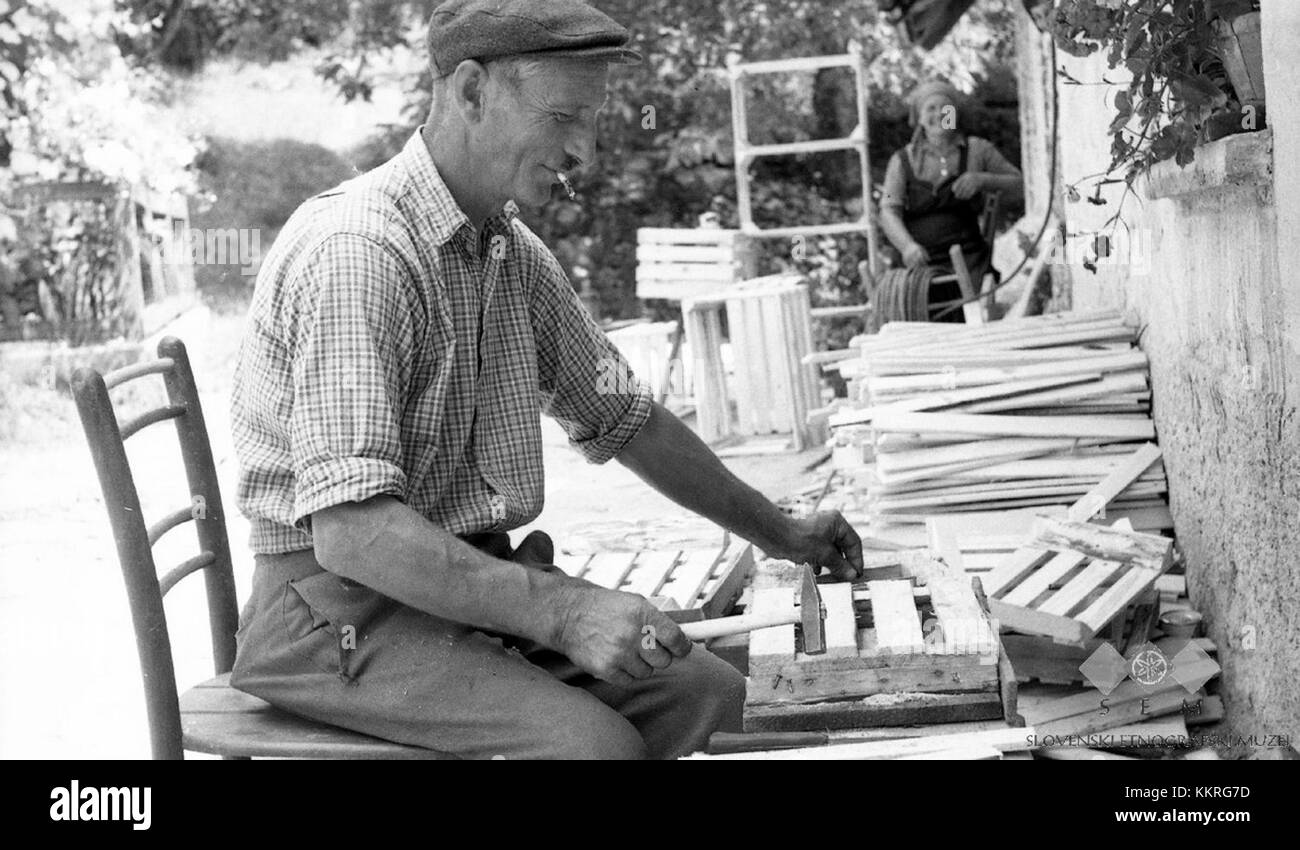 Factory workers work in packing Black and White Stock Photos & Images ...