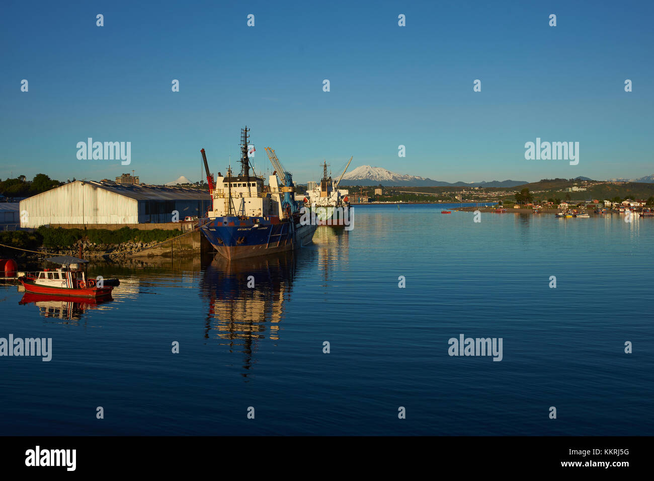 Busy port of Puerto Montt in Southern Chile Stock Photo - Alamy