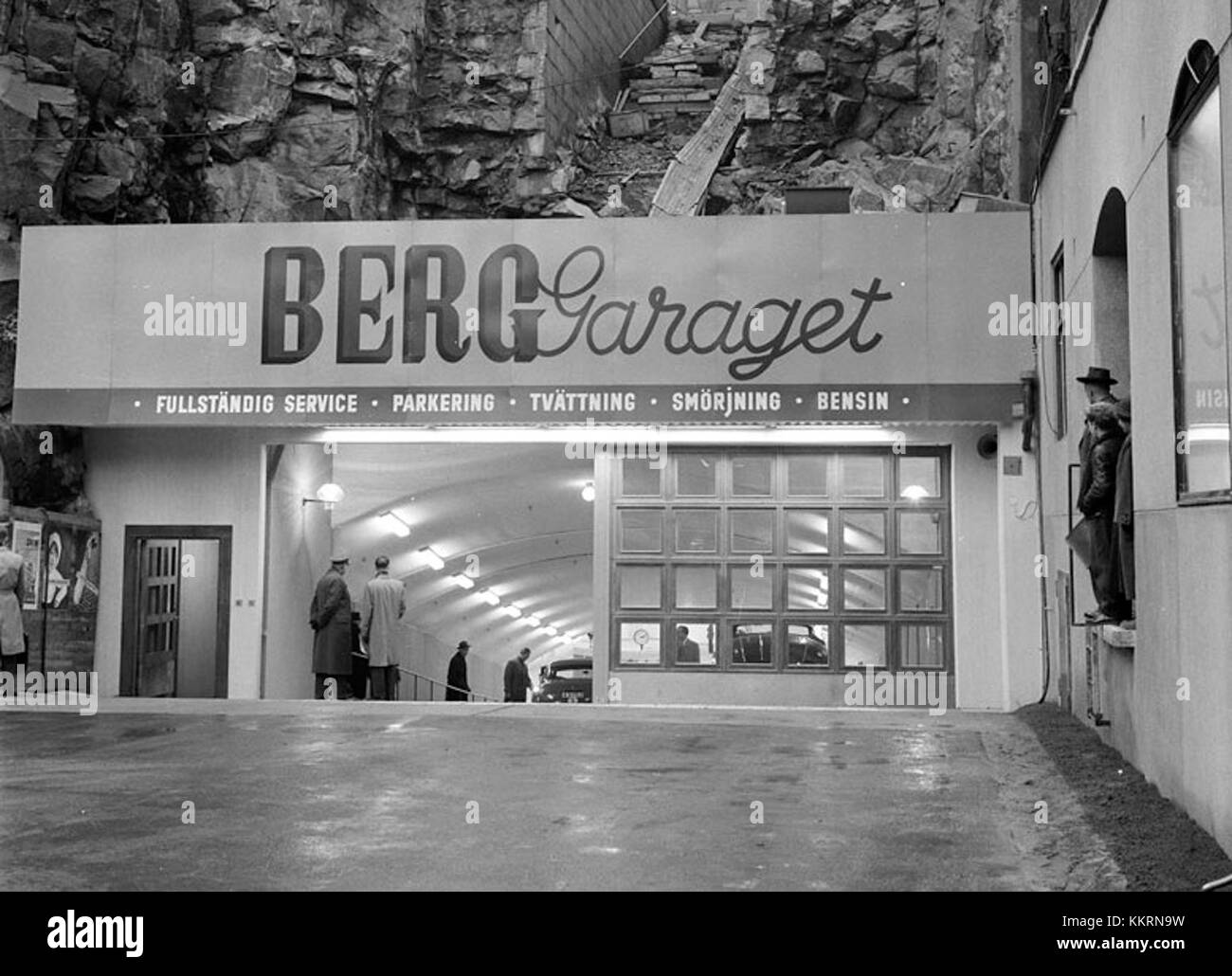1950s garage hi-res stock photography and images - Alamy