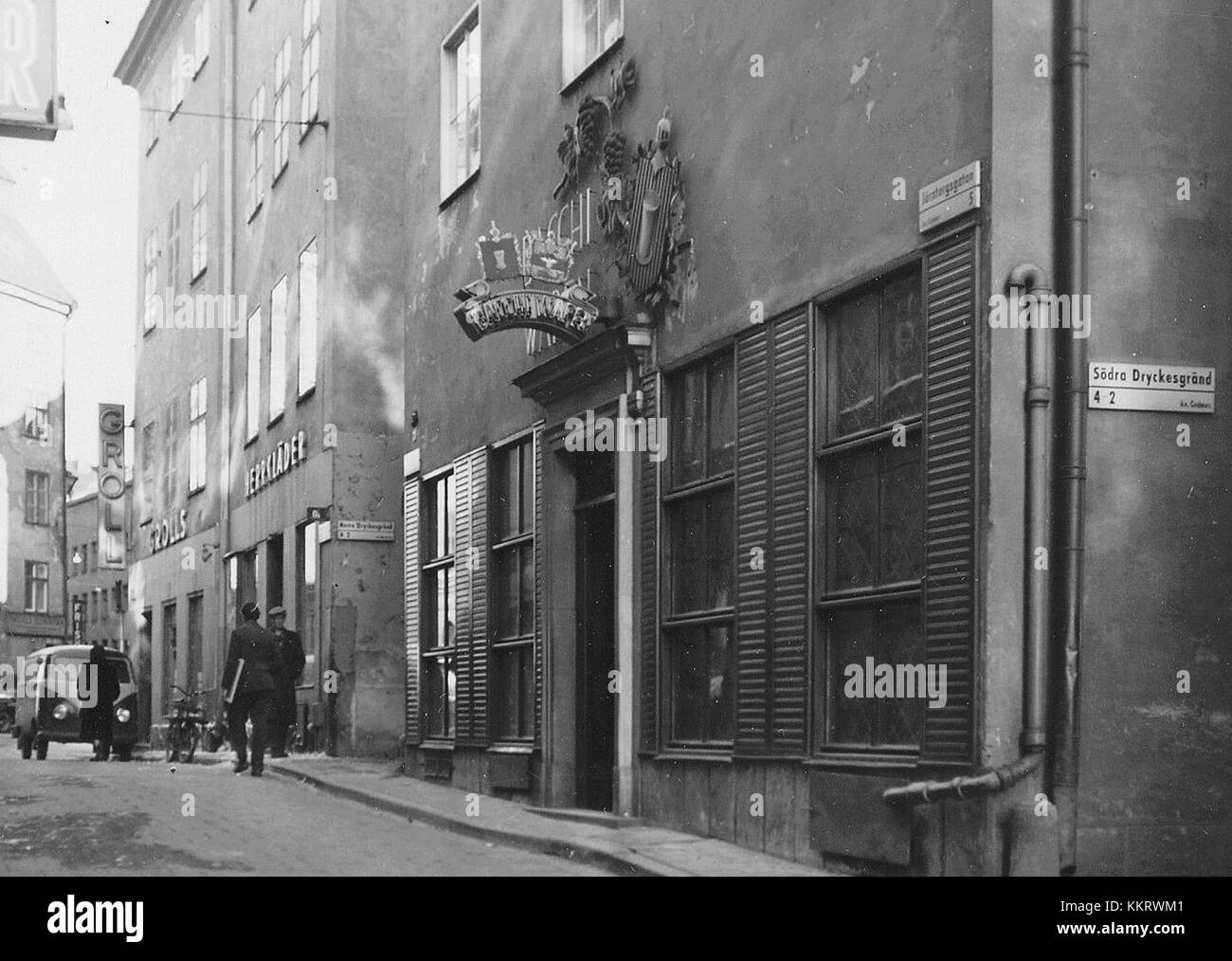 Bacci Wapen, likely referring to a family crest or coat of arms, is an ...