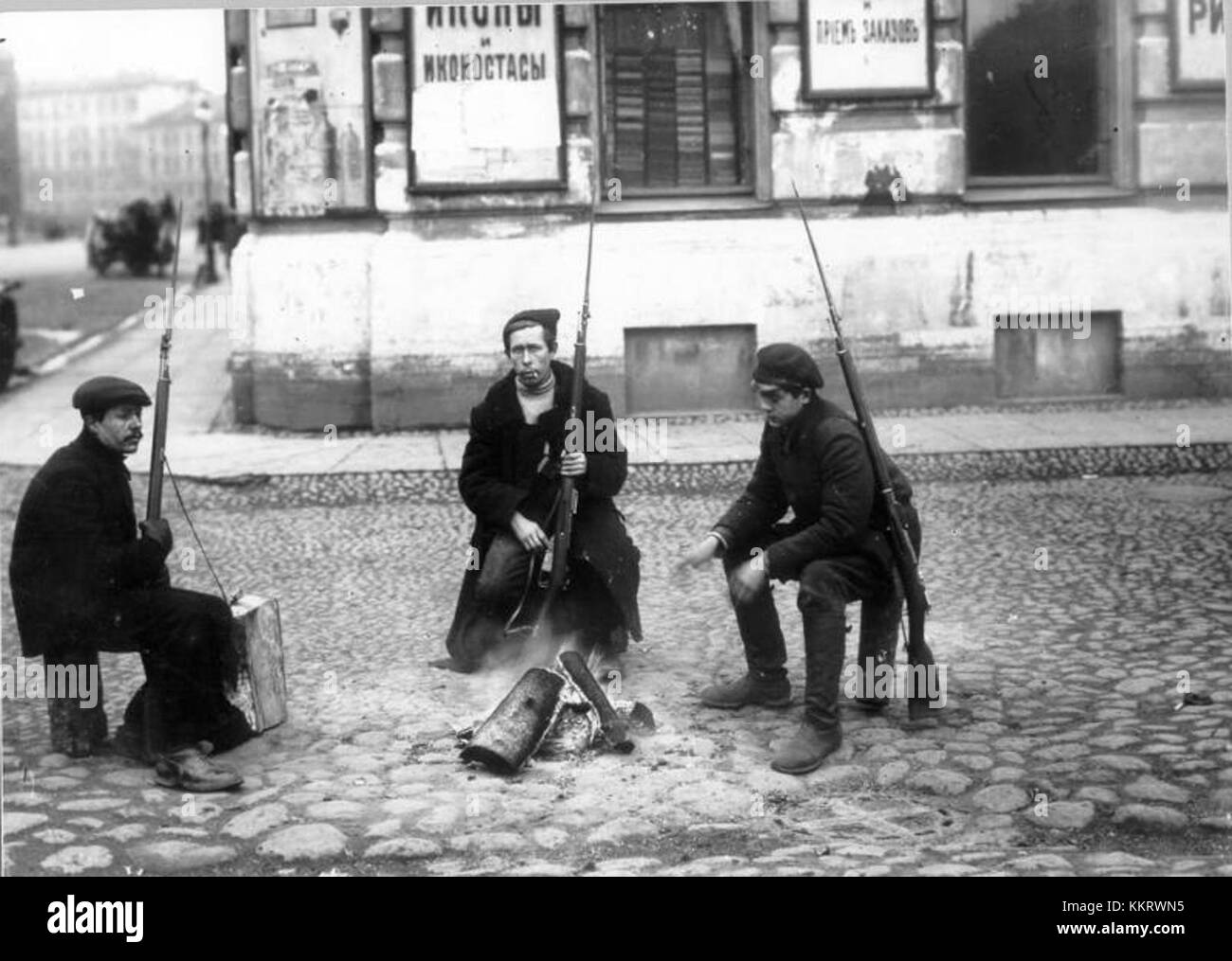 Red post it Black and White Stock Photos & Images - Alamy