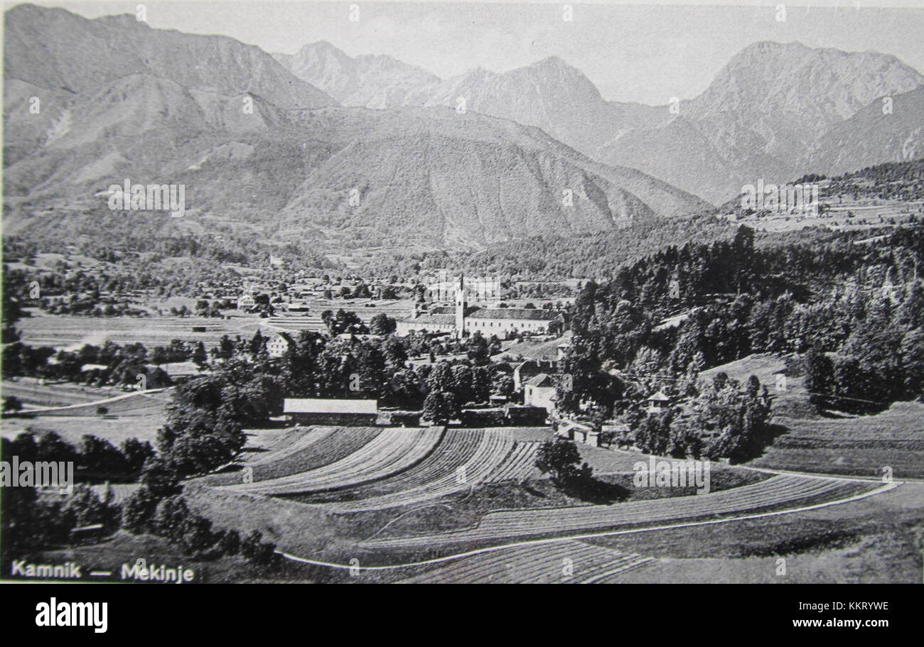 The 1935 postcard of Mekinje provides a glimpse into the town's life ...