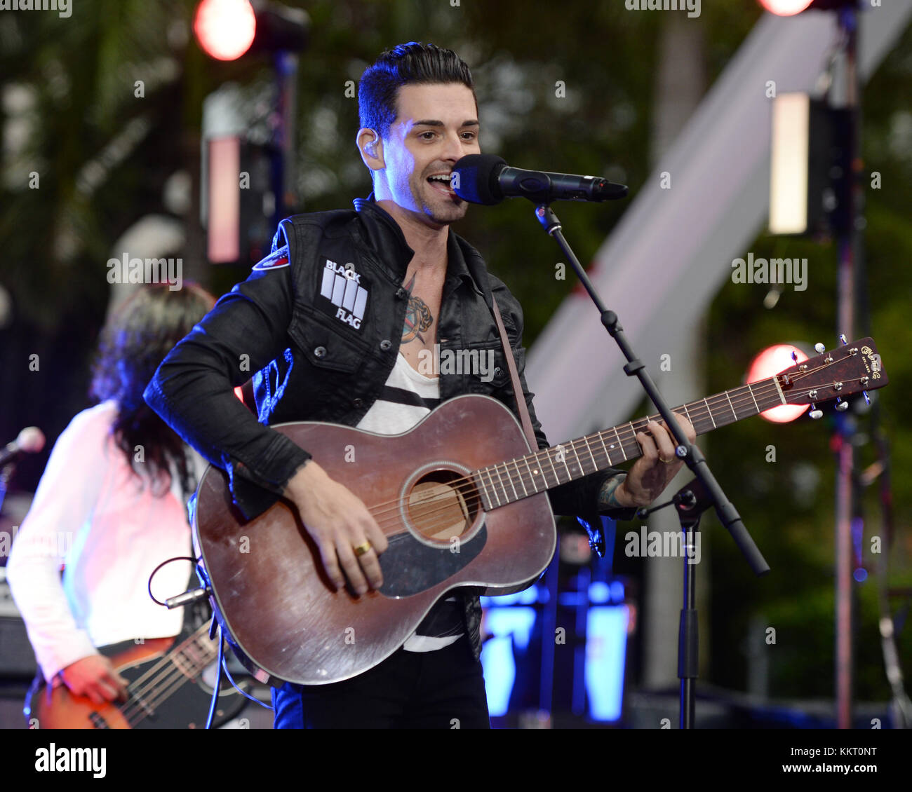 MIAMI FL - JUNE 06: Chris Carrabba of Dashboard Confessional performs ...