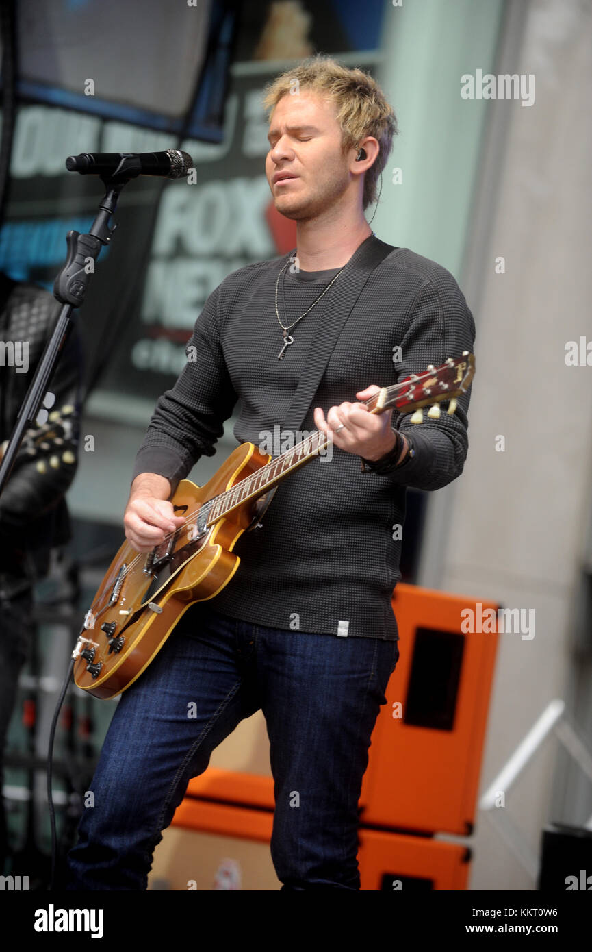 NEW YORK, NY - JUNE 05: (L-R) Musicians Steve Stout, Bryce Soderberg ...