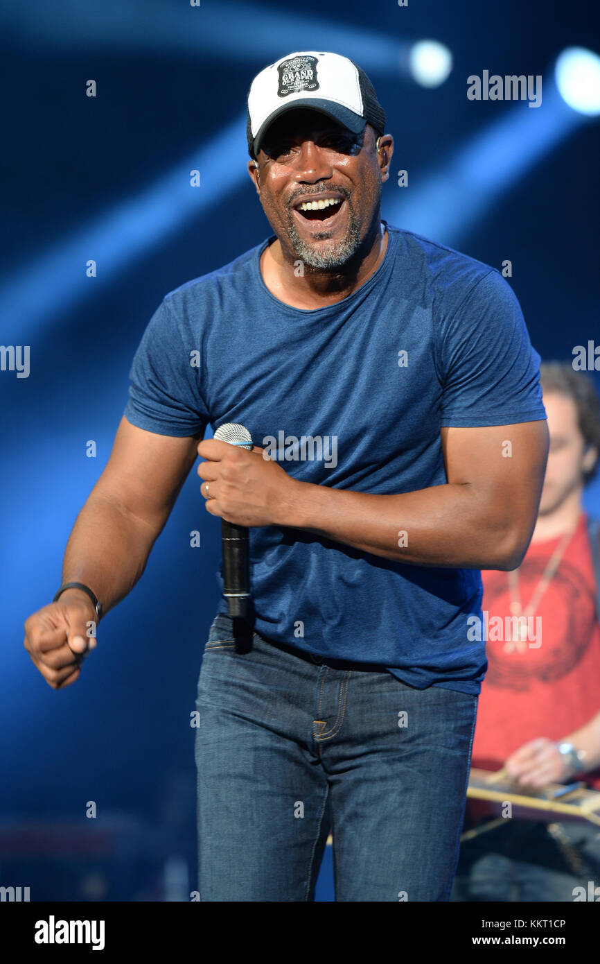 WEST PALM BEACH FL - MAY 23: Darius Rucker performs at The Coral Sky ...