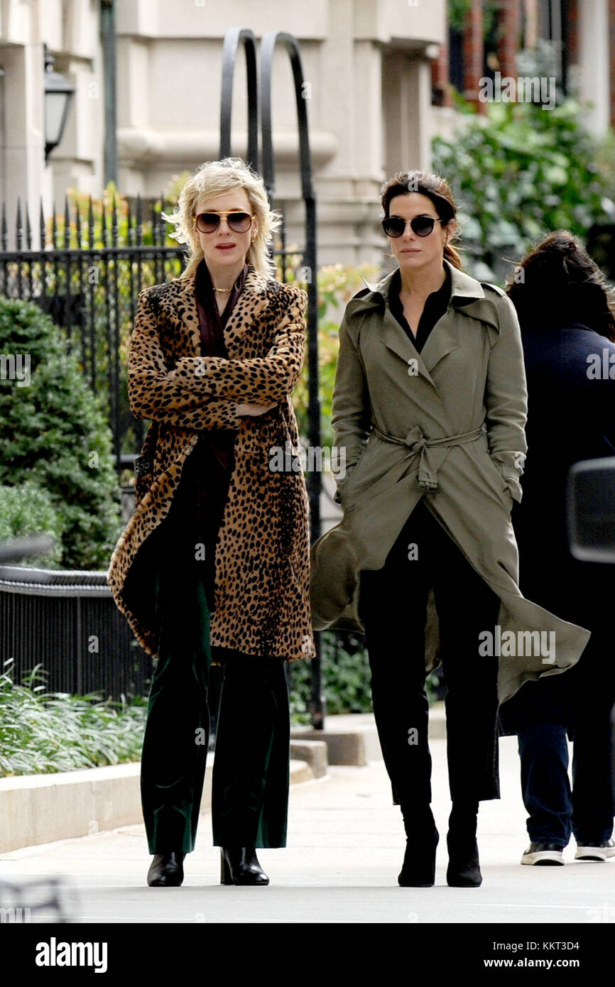 NEW YORK, NY - OCTOBER 25: Actress Cate Blanchett and Sandra Bullock ...