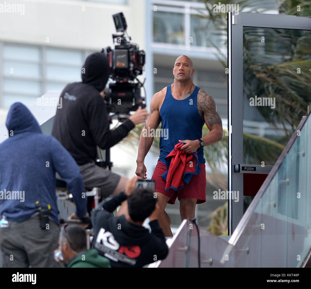 MIAMI BEACH, FL - MARCH 07: Actor's Zac Efron, Dwayne Johnson ...