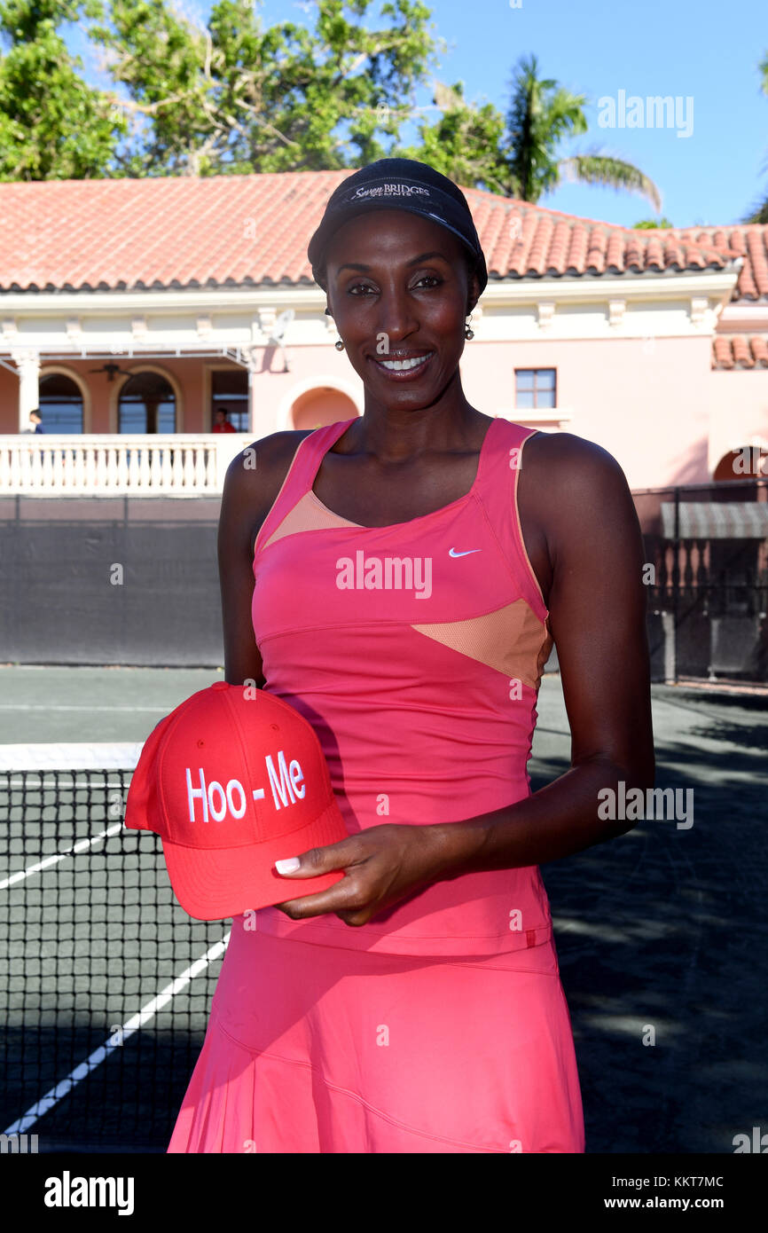 BOCA RATON, FL - NOVEMBER 03: Lisa Leslie playing Tennis at The Boca ...