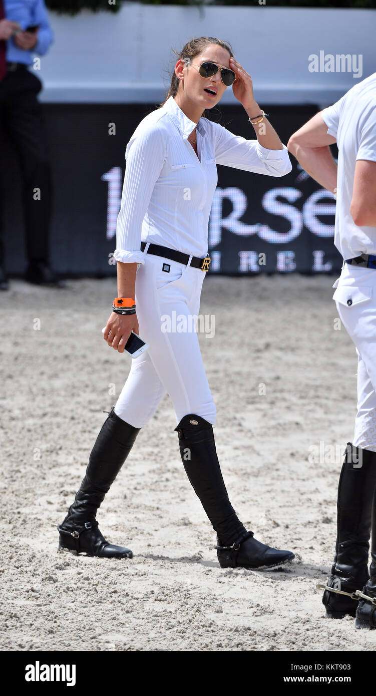 MIAMI BEACH, FL - APRIL 14: Jessica Rae Springsteen at the Longines ...