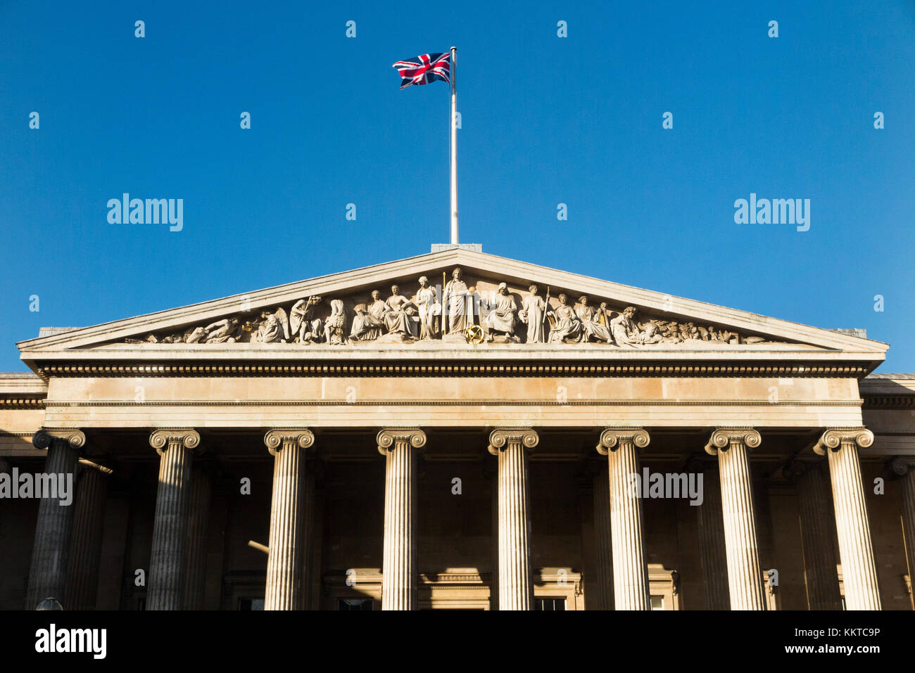 The british museum exterior hi-res stock photography and images - Alamy