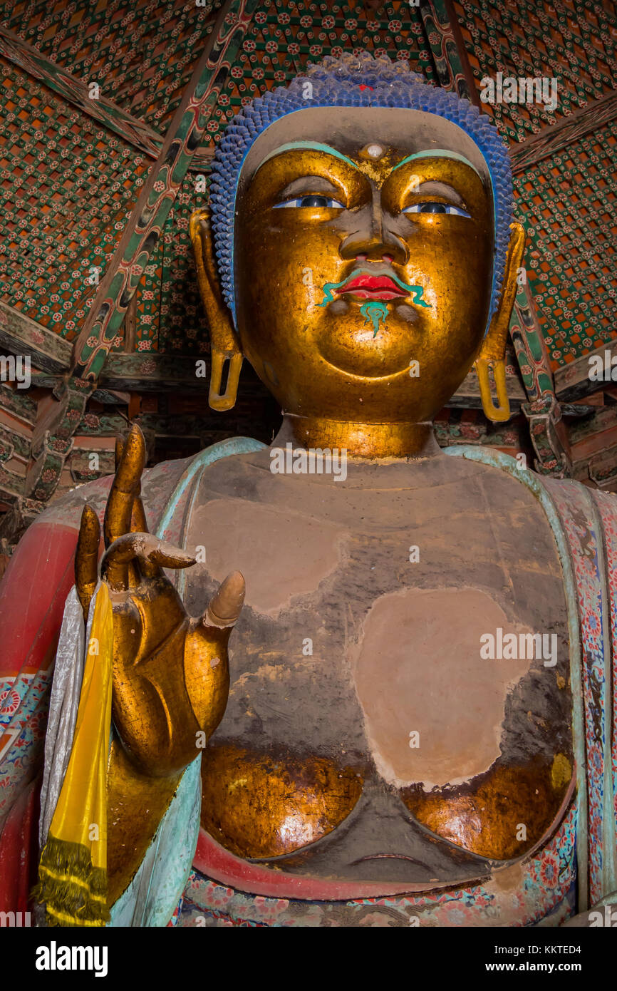 Close up of an 11m high statue of a golden Sakyamuni Buddha Stock Photo ...