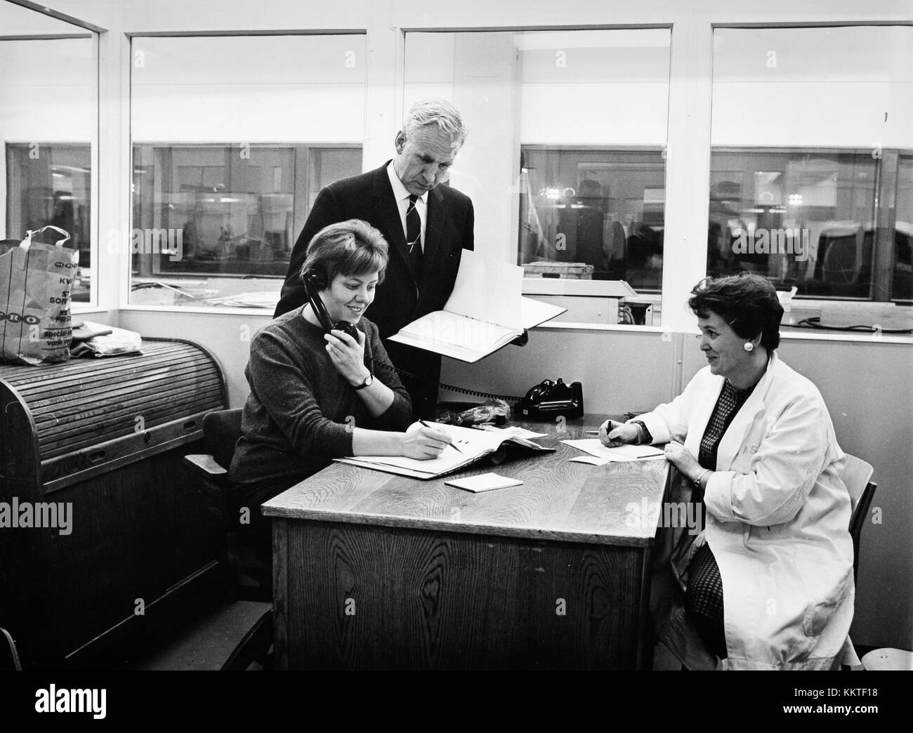 This image illustrates the relocation of electronic instruments ...