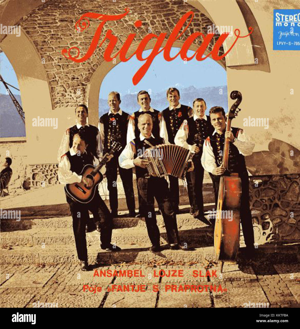 Slovenian group instruments hi-res stock photography and images - Alamy