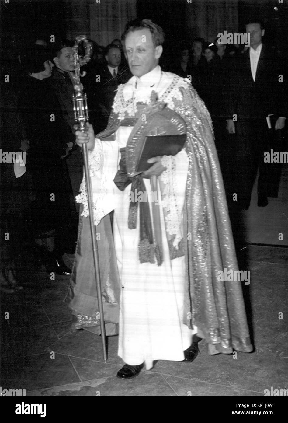 Archbishop Erling Eidem on his way to the altar 352040492495 Stock ...