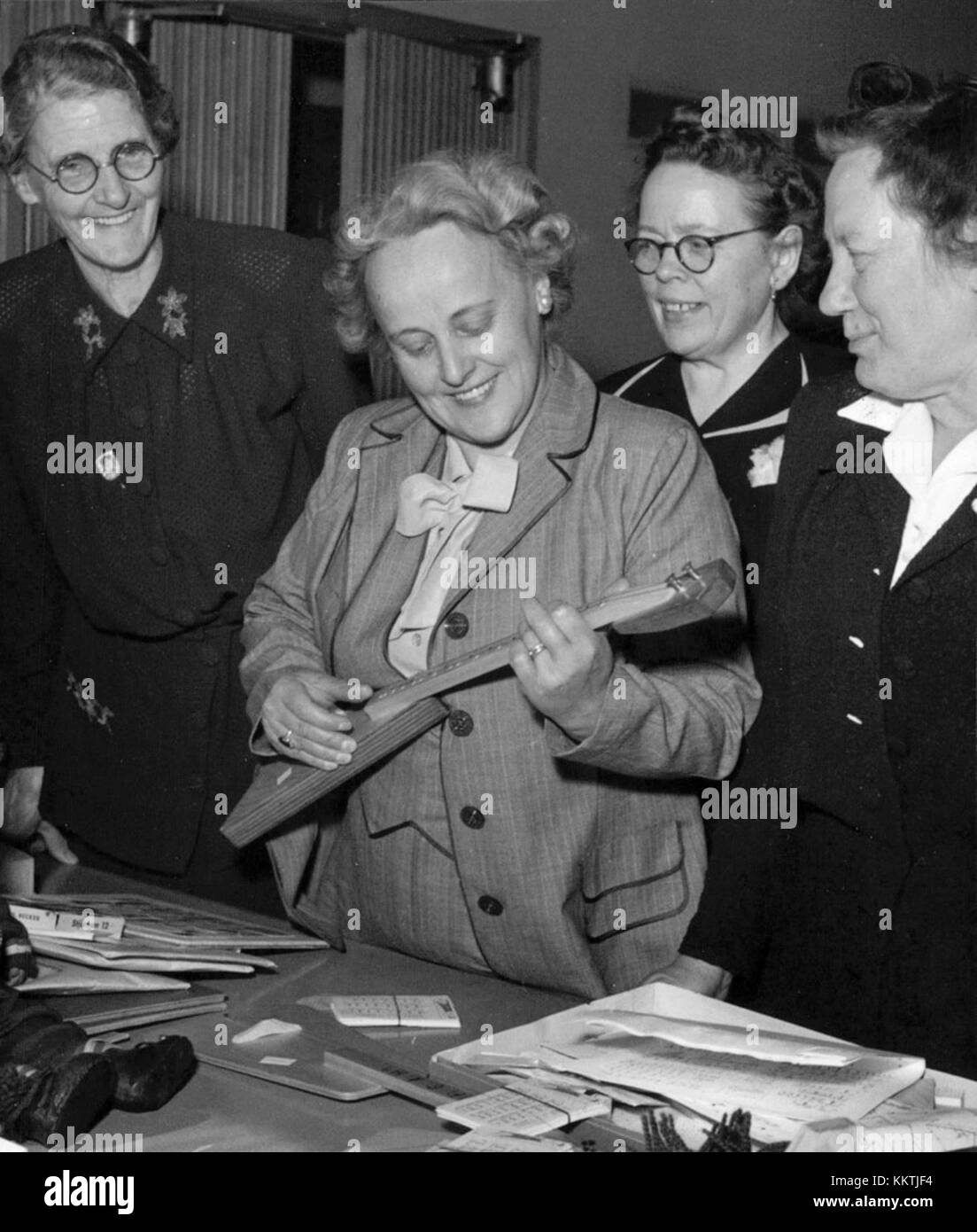 Women's cooperative guild hi-res stock photography and images - Alamy