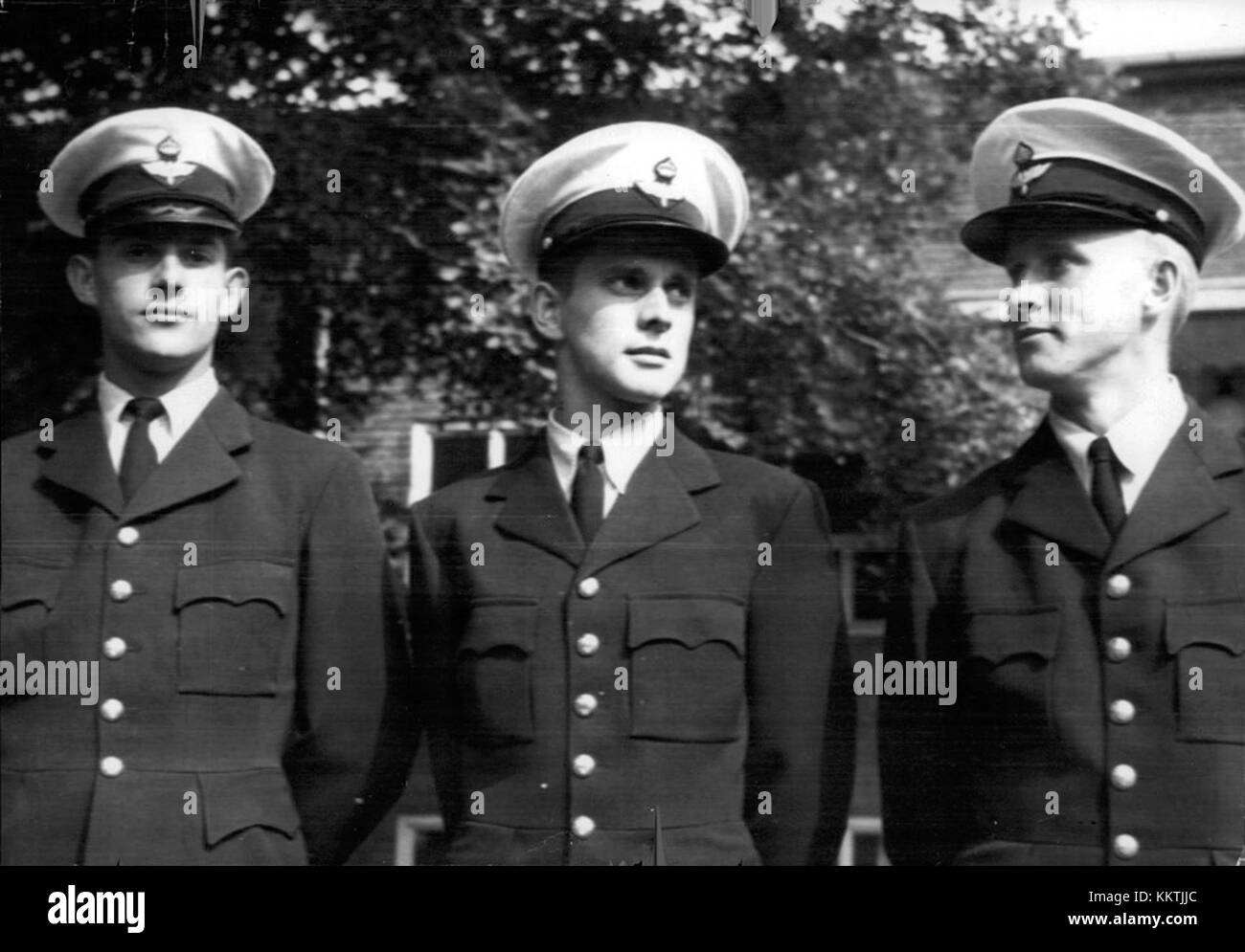 Course first second and third of the graduated airmen from Ljungbyhed ...
