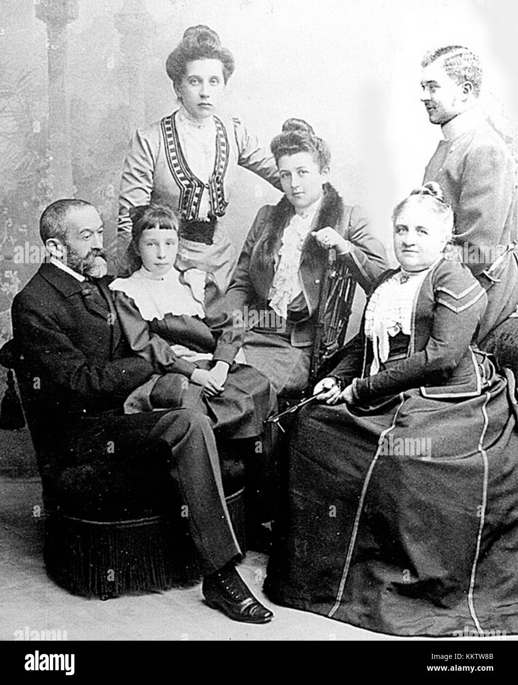 Semia hi-res stock photography and images - Alamy