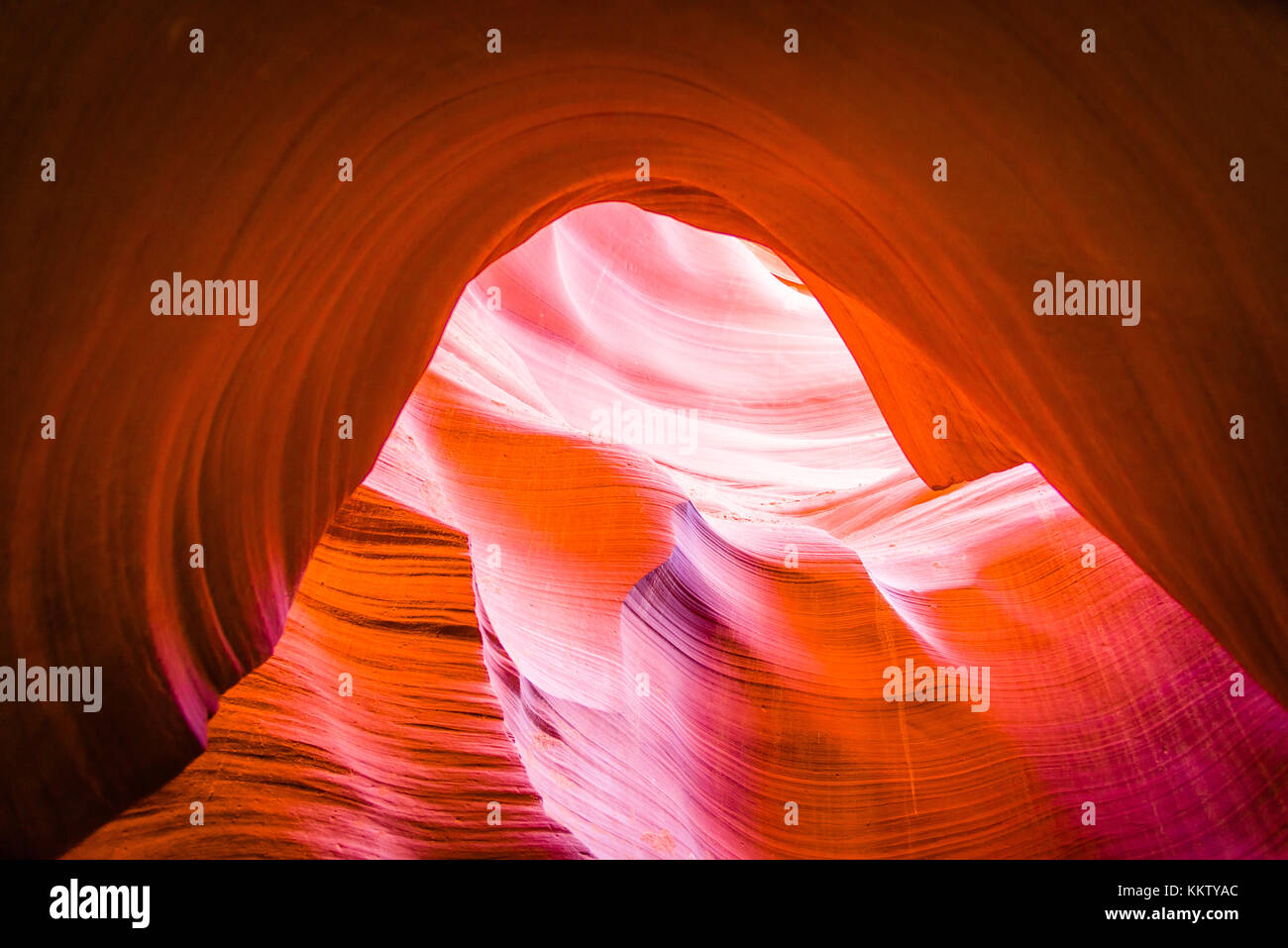 Beautiful light and shapes of colorful Cave sand rock in Lower Antelope ...