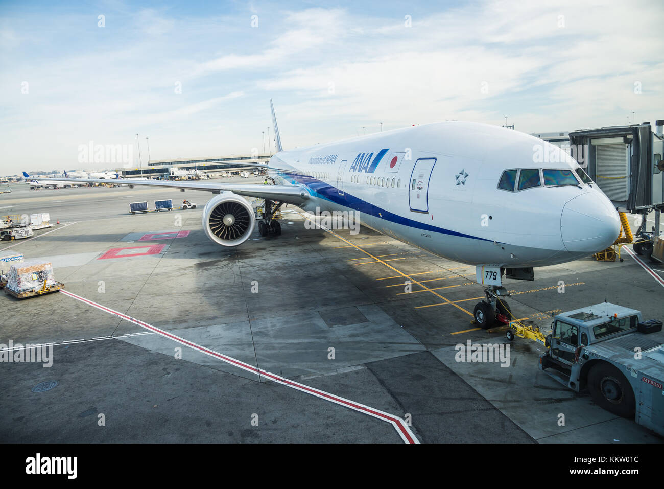 Airport pit hi-res stock photography and images - Alamy