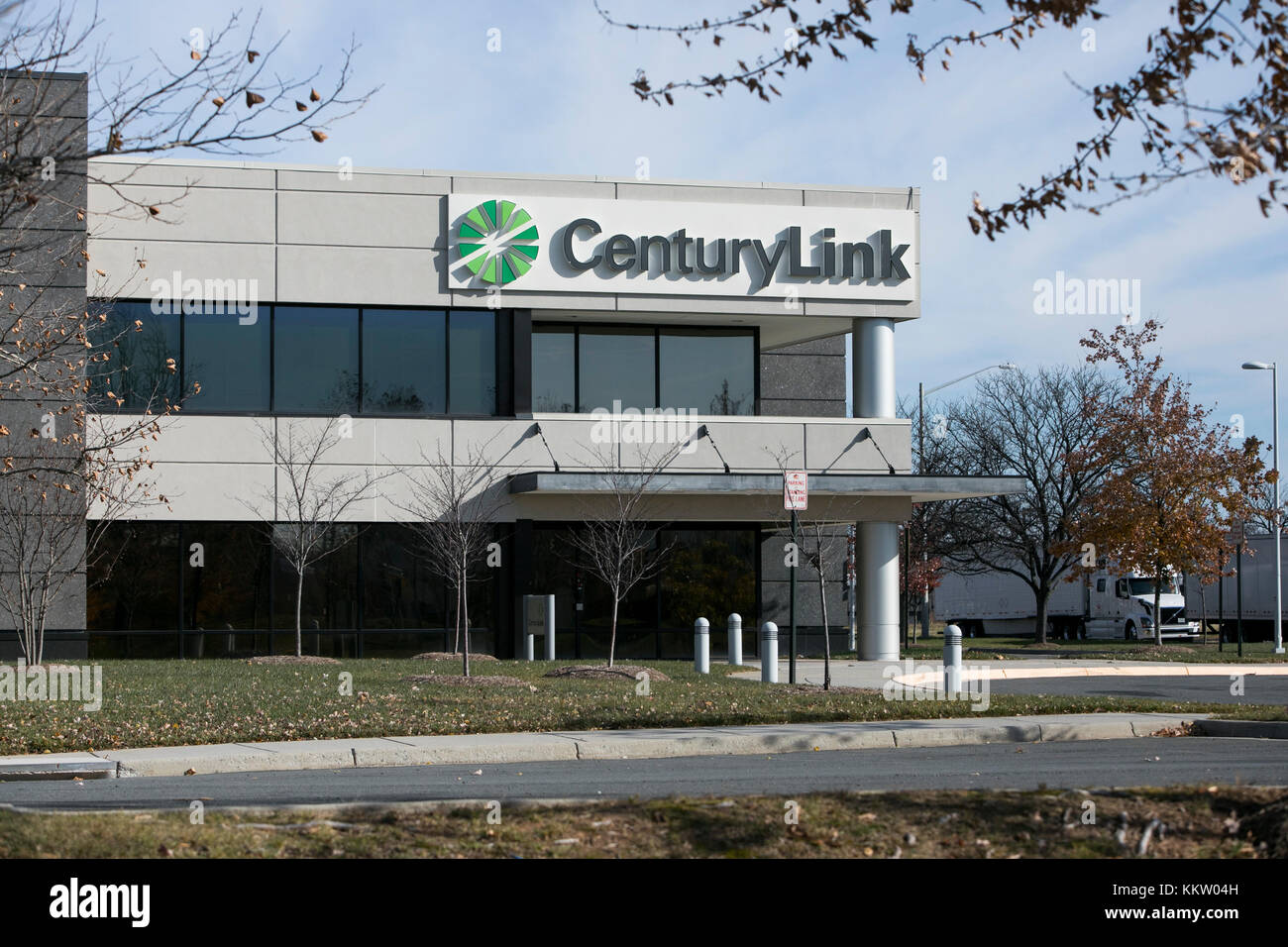 Centurylink logo hi-res stock photography and images - Alamy