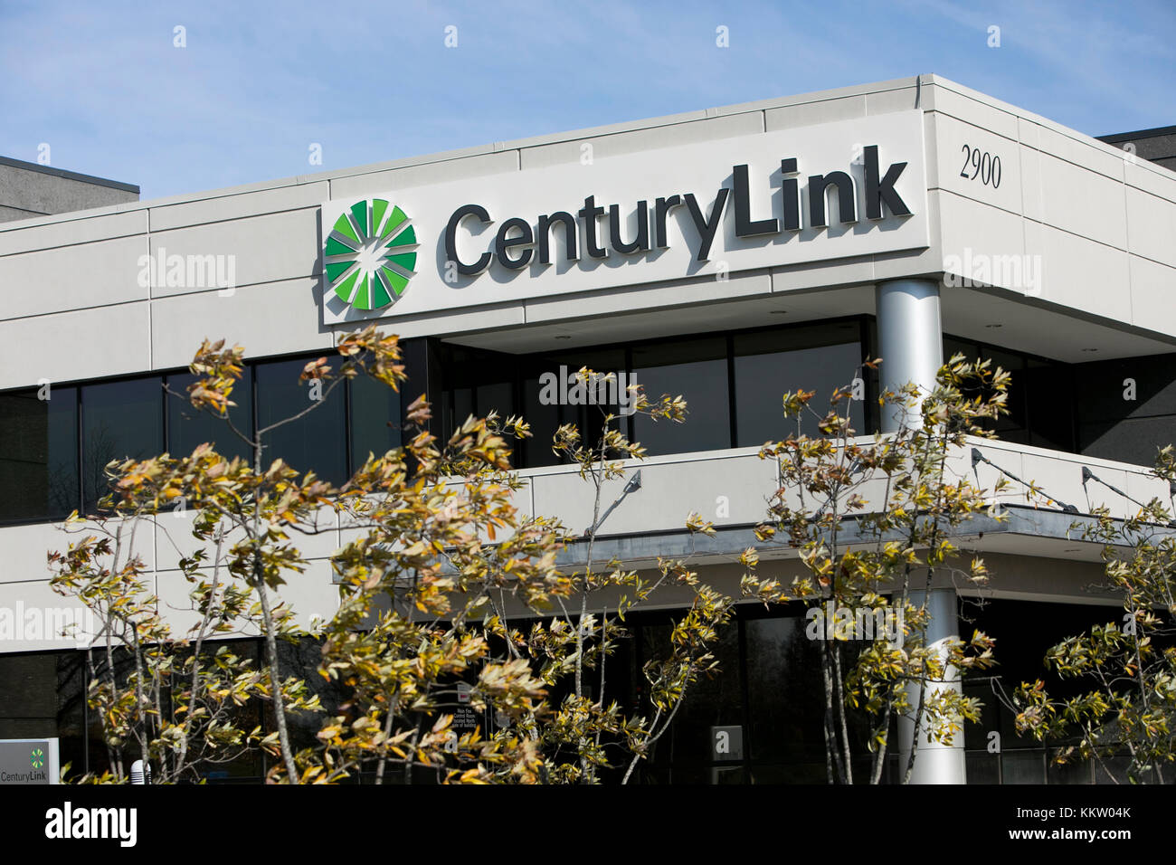 Centurylink logo hi-res stock photography and images - Alamy