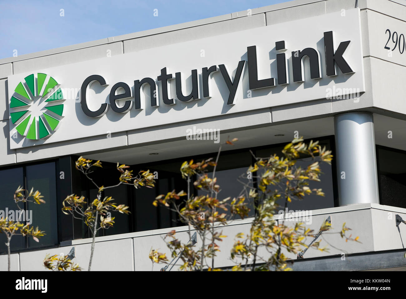 Centurylink logo hi-res stock photography and images - Alamy