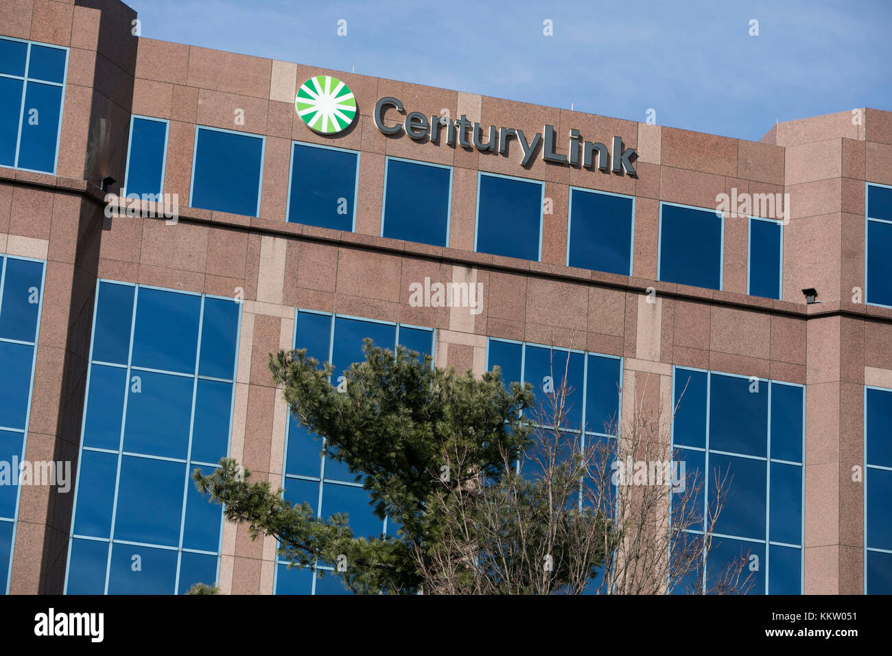 Centurylink logo hi-res stock photography and images - Alamy