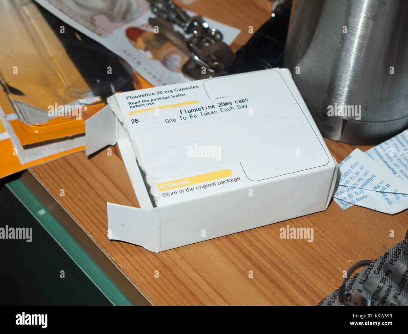 Generic pharmacy drug packet hi-res stock photography and images - Alamy