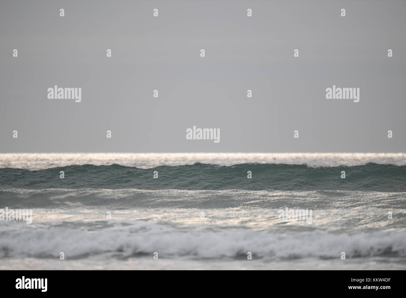 Rolling sets of waves hi-res stock photography and images - Alamy
