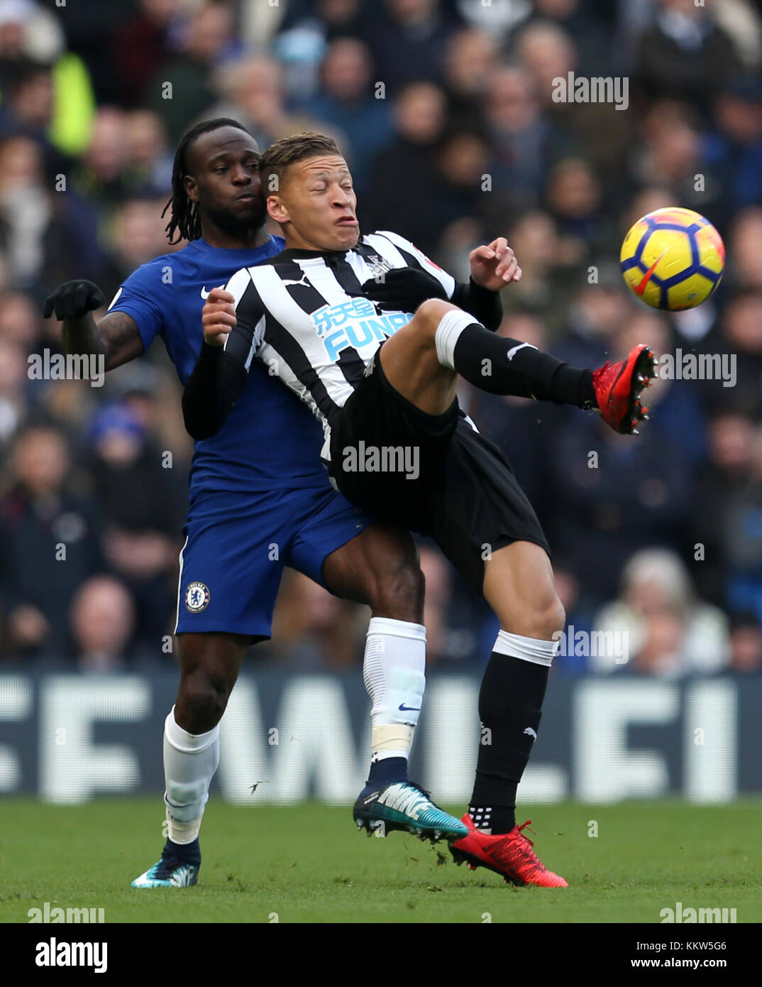 Chelsea's Victor Moses (left) and Newcastle United's Dwight Gayle ...