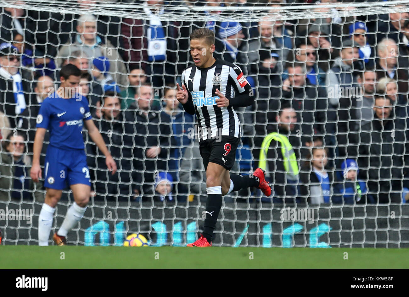 Newcastle United's Dwight Gayle celebrates scoring his side's first ...