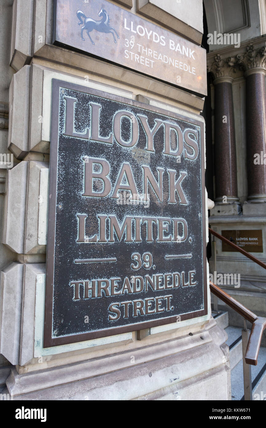 Lloyds Bank Limited, Threadneedle Street, London, EC2, UK Stock Photo ...