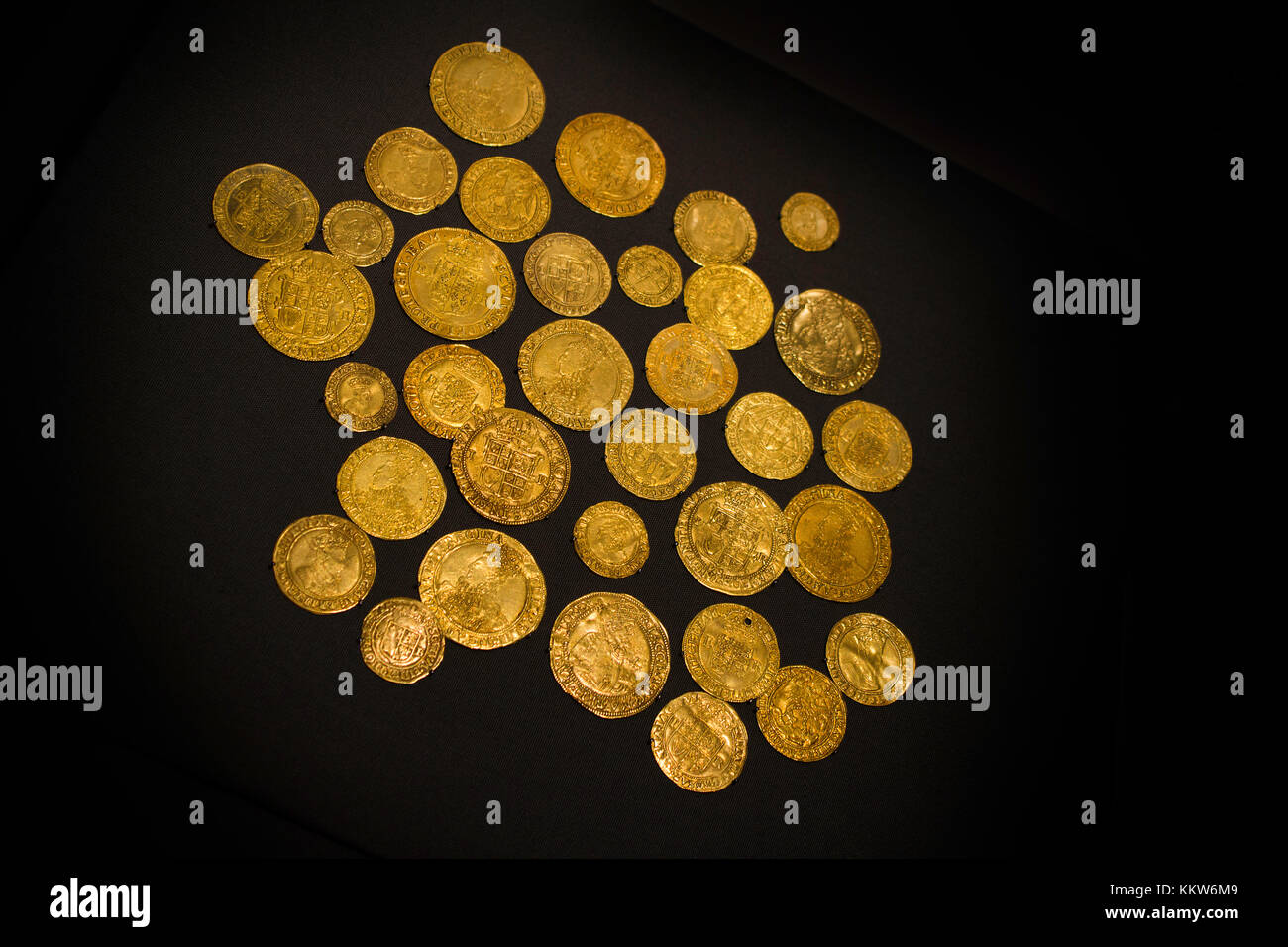 Priceless treasure hi-res stock photography and images - Alamy
