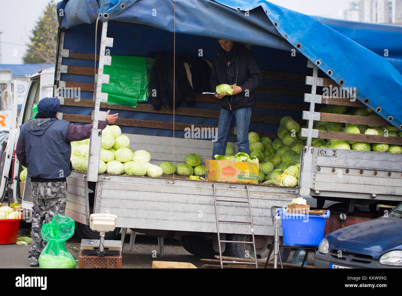 Truck farm vegetable harvest hi-res stock photography and images - Alamy